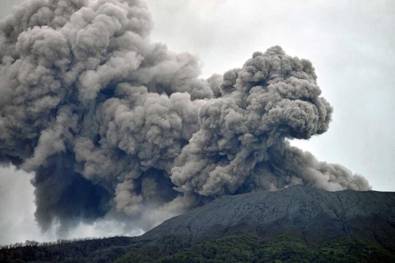 Bali Flights Cancelled as Mount Lewotobi Volcano Erupts in Indonesia
